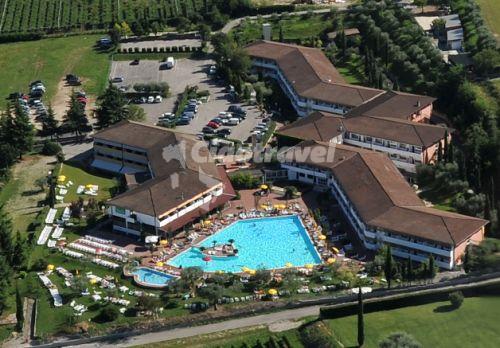 BUSSOLENGO - Centro Turistico Gardesano*** | Ciaotravel